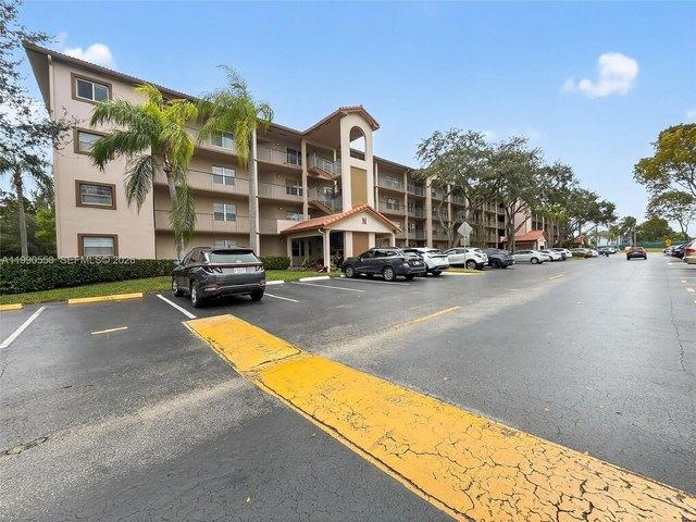 1000 SW 125th Ave Unit 102N, Pembroke Pines, FL 33027