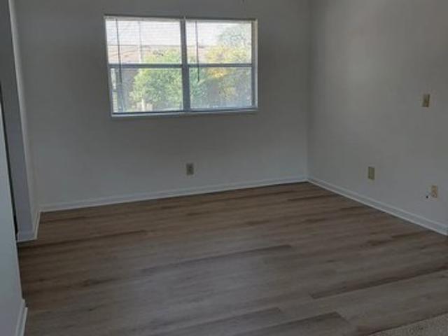 1000 S Edgewood Dr, Dothan, AL 36301