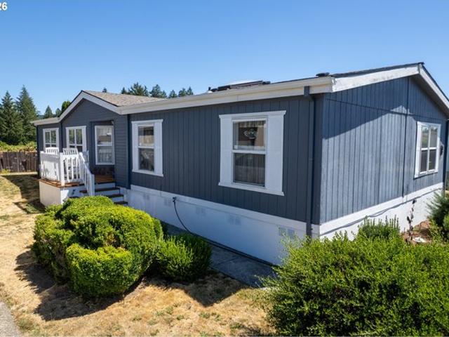 1000 S McKern Ct Unit 82, Newberg, OR 97132