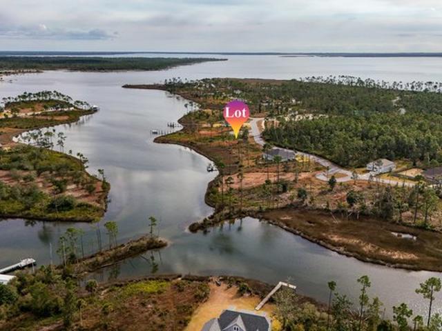 1000 Spirit Sail Ct, Panama City, FL 32404