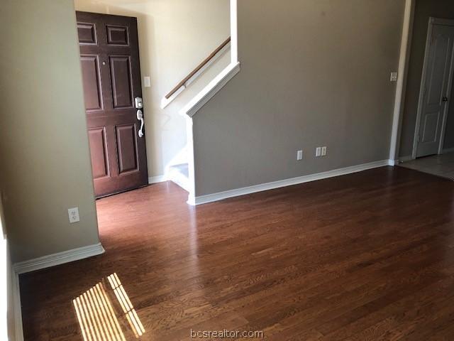 1000 Spring Loop 1204