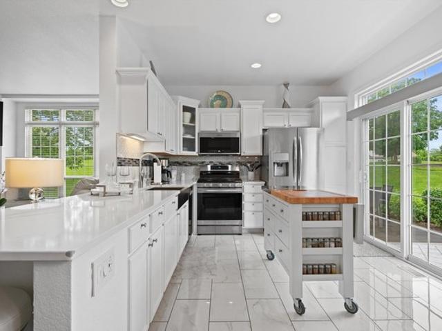 1000 th Ave Unit 9, Pleasant Prairie, WI 53158