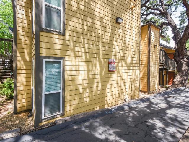 1000 W 26th St # 114