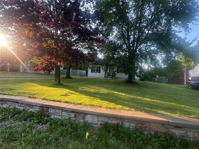 1000 W 27th St S, Independence, MO 64052