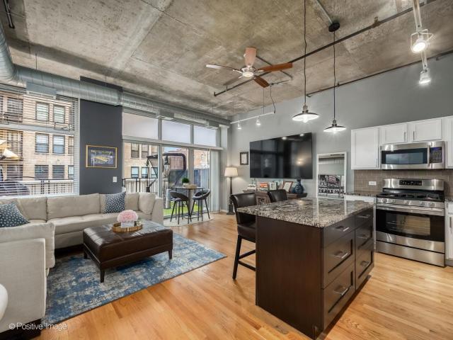 1000 W Adams Street # 322