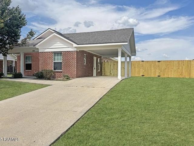 1000 W End Dr, New Iberia, LA 70560