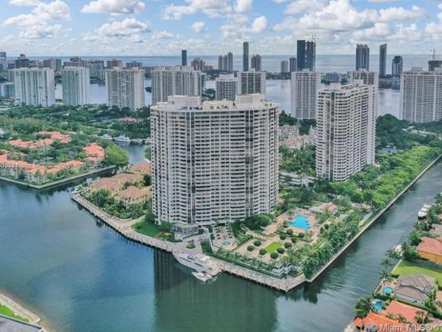 1000 W Island Blvd #2409, Aventura, FL 33160