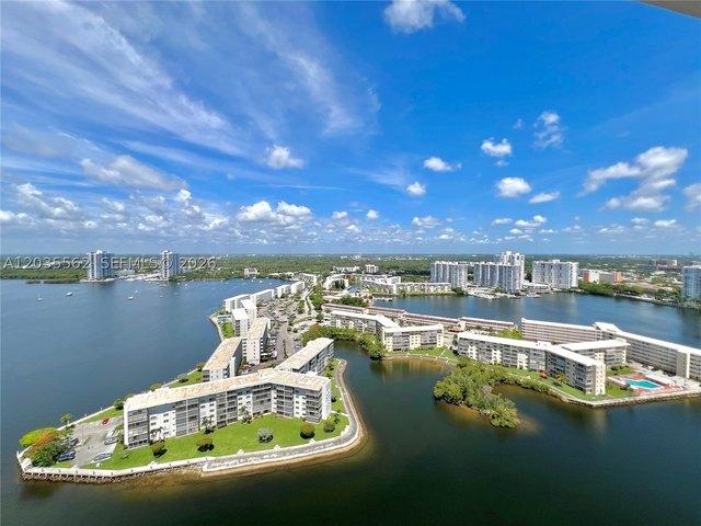 1000 W Island Blvd Apt 3010, Aventura, FL 33160