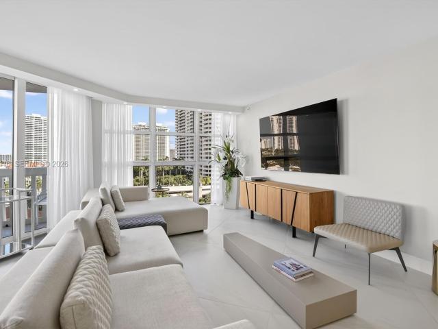 1000 W Island Blvd, Unit 1009, Aventura, FL 33160 | MLS #A11957