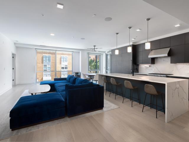 1000 W Monroe Street # 201
