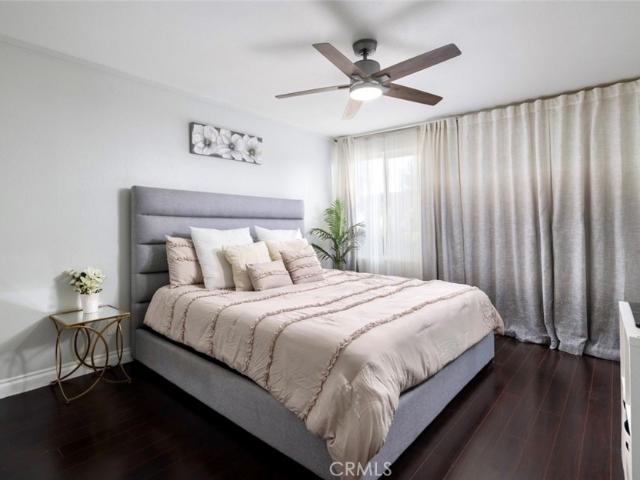 1000 W MacArthur Boulevard 11