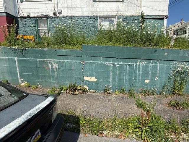 1000 W Mulberry Street