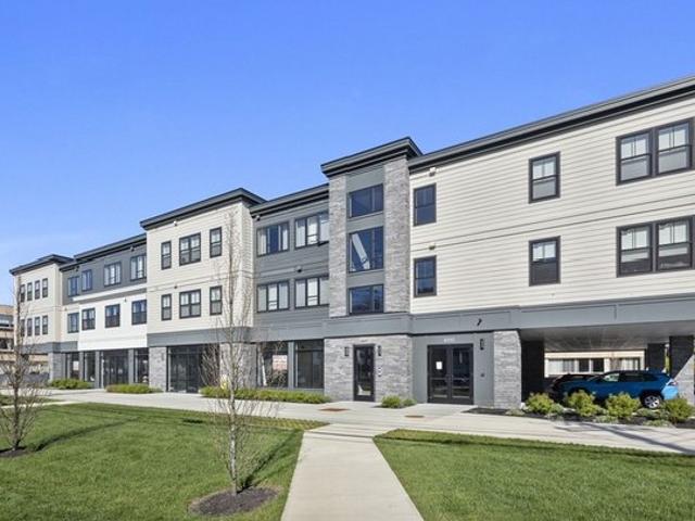 1000 Washington St Unit 205, Dedham, MA 02026