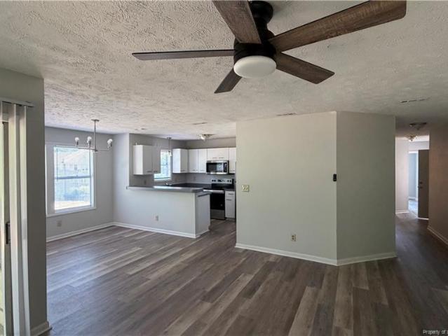 1000 Woodcreek Drive 3