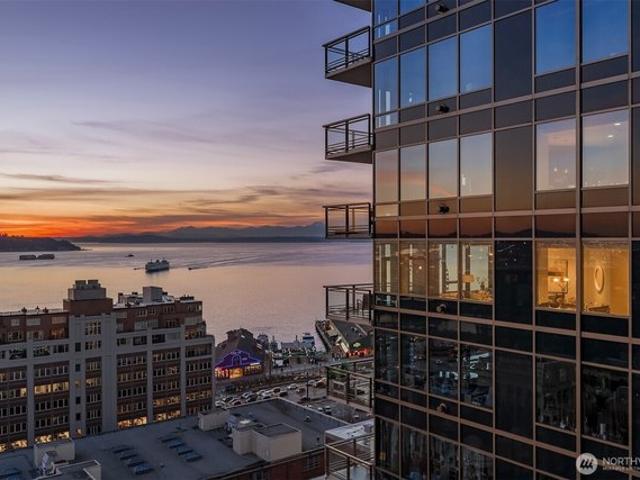 1000 1st Ave Unit 1901, Seattle, WA 98104