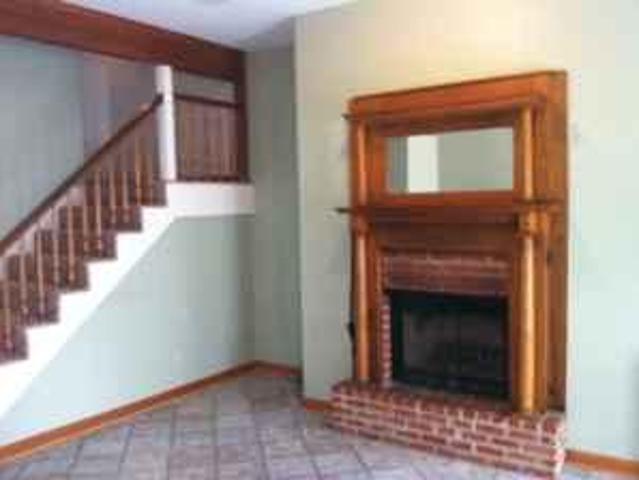 $1000 / 2br LARGE TOWNHOME LAFAYETTE map