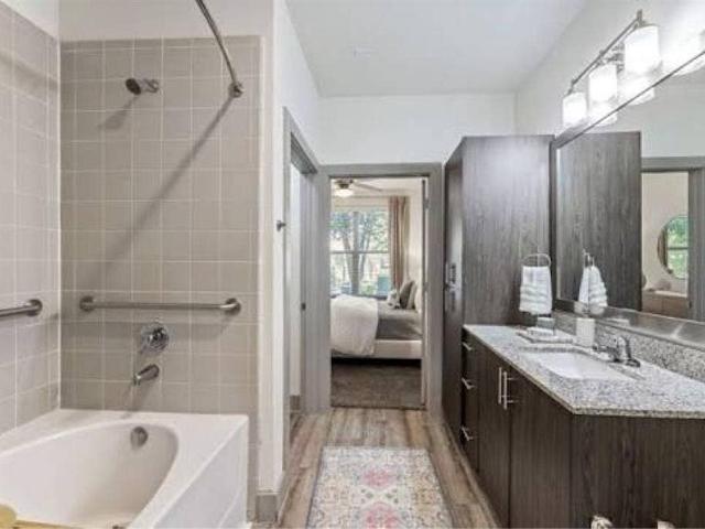 $1000 3 6 month short term Roomate