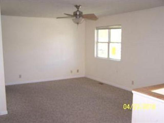 $1000 / 4br 4 BEDROOM DUPLEX. 1445 North 22nd 1445 NORTH 22ND ST