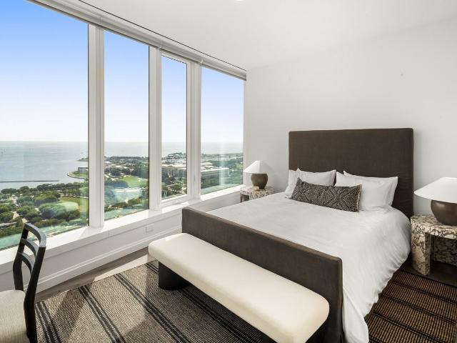 1000M Apartments Studio Apartment for Rent at 1000 S Michigan Ave, Chicago, IL 60605 Loop