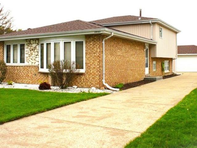 10013 S Menard Ave, Oak Lawn, IL 60453