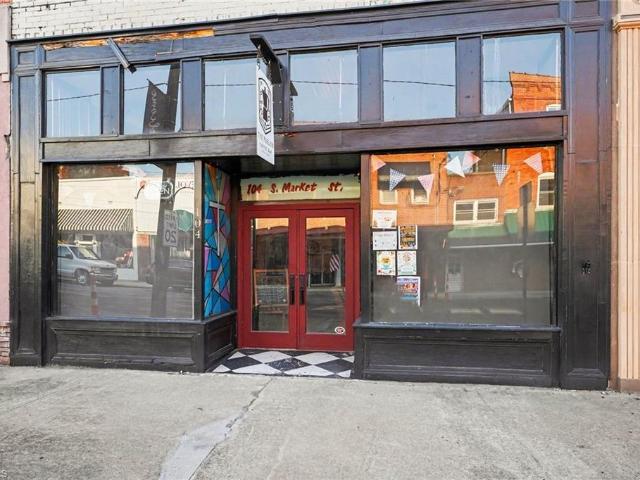 100/104 S Market Street
