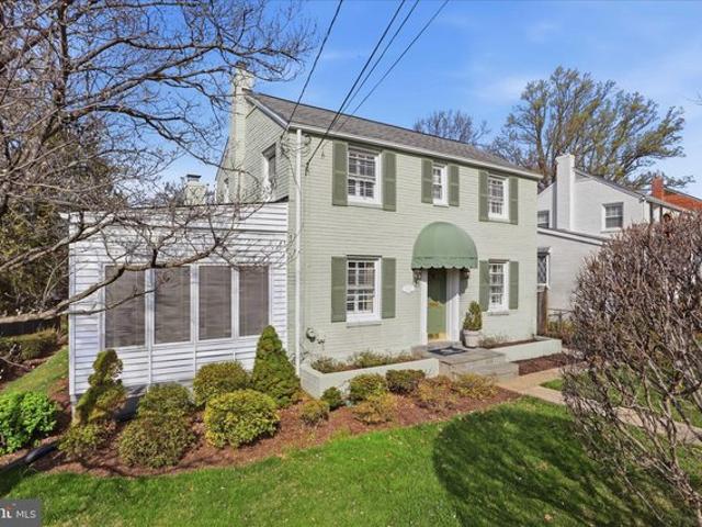 10010 Raynor Rd, Silver Spring, MD 20901