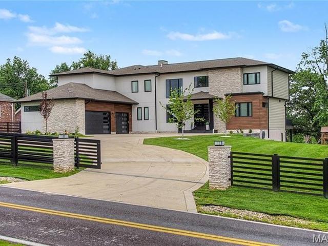 10010 Schuessler Rd, Saint Louis, MO 63128