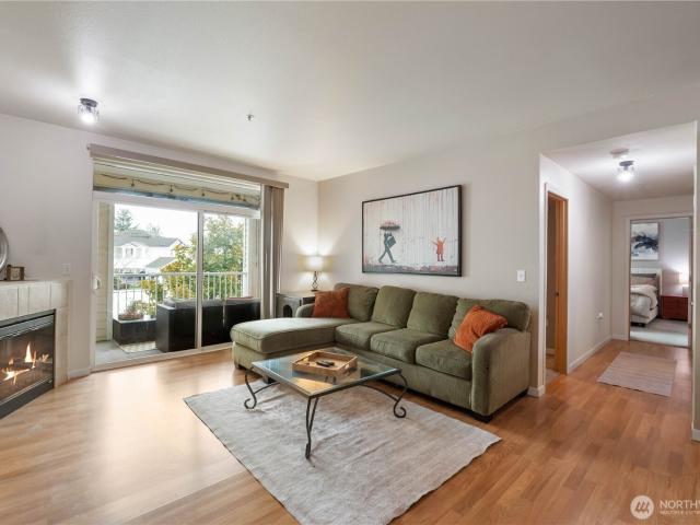 10011 th St E, Unit 241, Puyallup, WA 98375 | MLS #2468