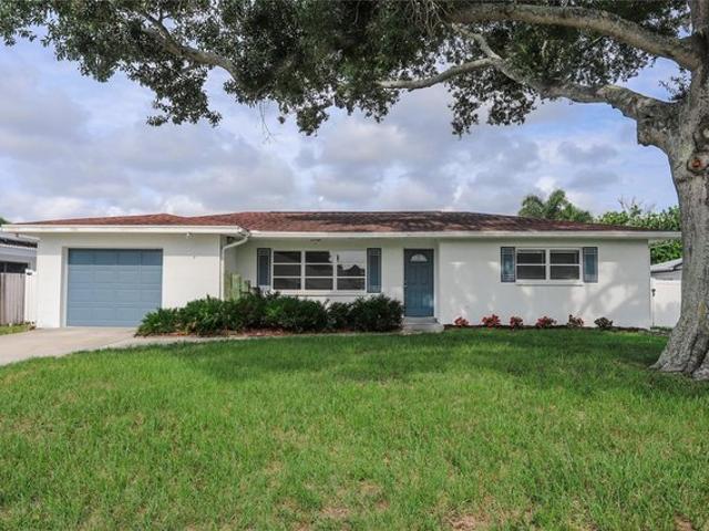 10011 th St, Seminole, FL 33772