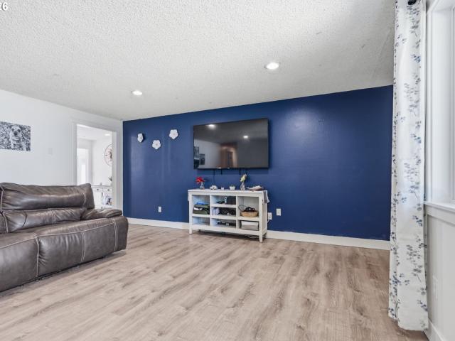 10011 NW 27TH AVE