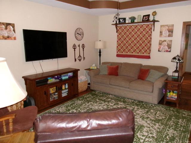 10012 E Tulip Road