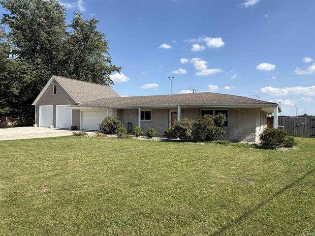 10012 Hosler Rd, Leo, IN 46765