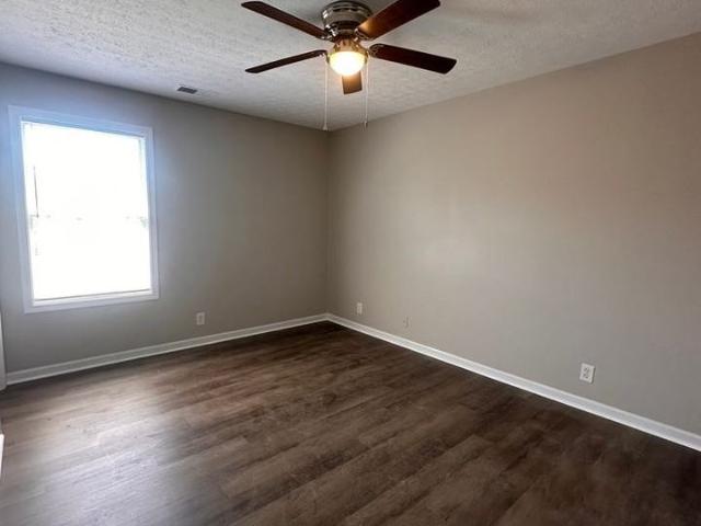 10012 Michaele Lane 2 Bedroom Apartment for Rent at 10012 Michaele Ln, Louisville, KY 40299