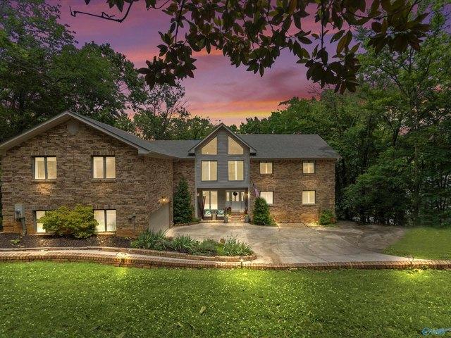 10017 Torino Dr SE, Huntsville, AL 35803