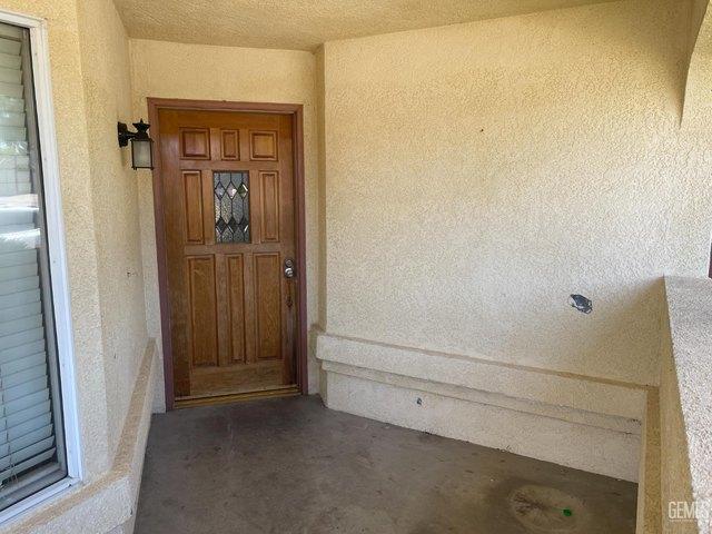 10017 Treetop Ave, Bakersfield, CA 93312