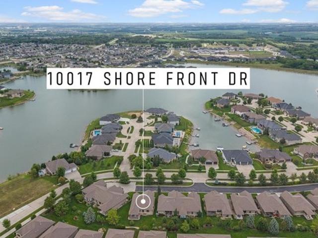 10017 Shore Front Dr, Lincoln, NE 68527