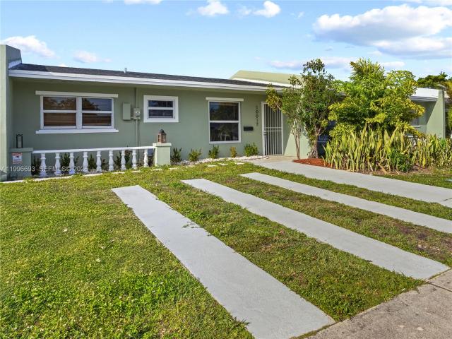 10017 SW 23rd Ter, Miami, FL 33165 | MLS #A11996