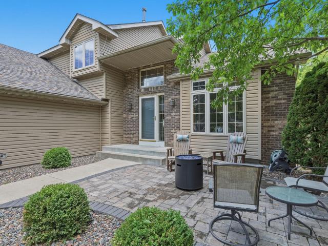 10014 Hidden Oaks Lane N
