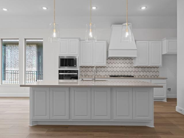 10014 Larkin Cove