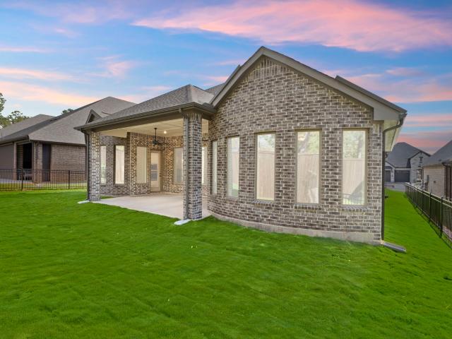 10014 Larkin Cv, Willis, TX 77318 | MLS #38641