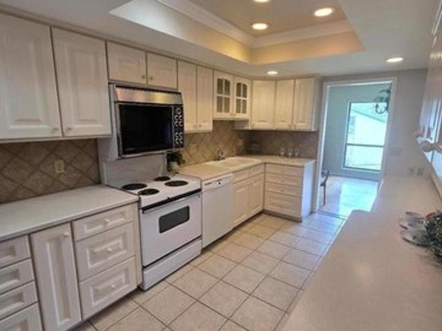 10014 Leisure Ln N Unit 42, Jacksonville, FL 32256