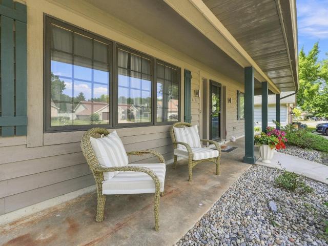 10015 Bentley Woods Drive