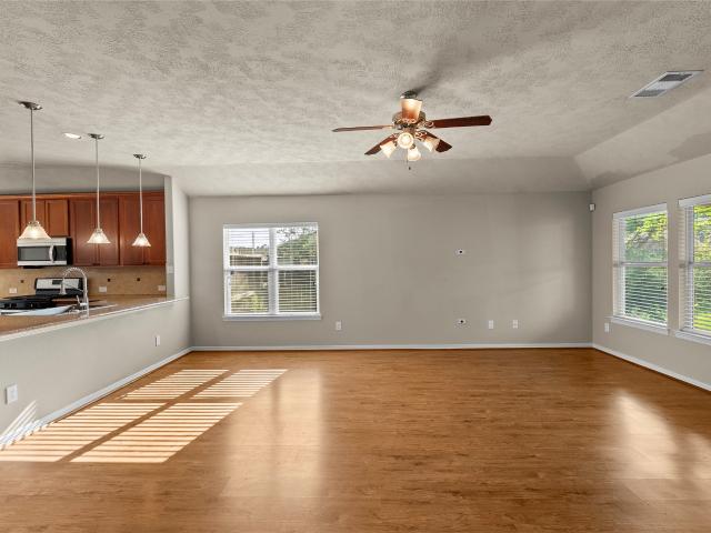 10015 Lynnwood Drive
