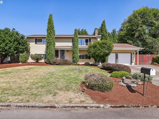 10015 NW 17th Ave, Vancouver, WA 98685