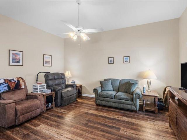 10016 Bellflower Way