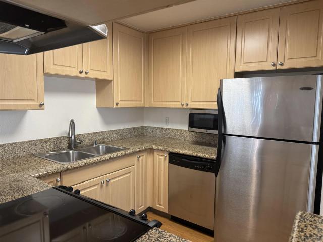 10016 Maya Linda Rd. 4106