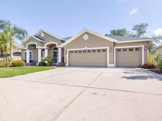 10016 Oxford Chapel Dr, Tampa, FL 33647 MLS TB8378771