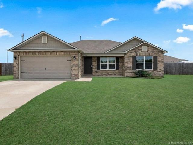 10018 E 110th Pl N, Owasso, OK 74055