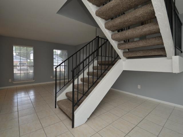 10018 Knoboak Dr, Unit 13, Houston, TX 77080 | MLS #29277 | Compass