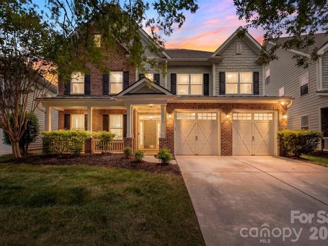 10019 Elizabeth Crest Ln, Charlotte, NC 28277